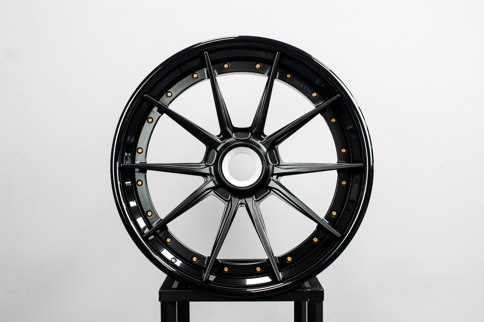 SV10 Deep Concave FS - Black & Gloss Black - Strasse Wheels